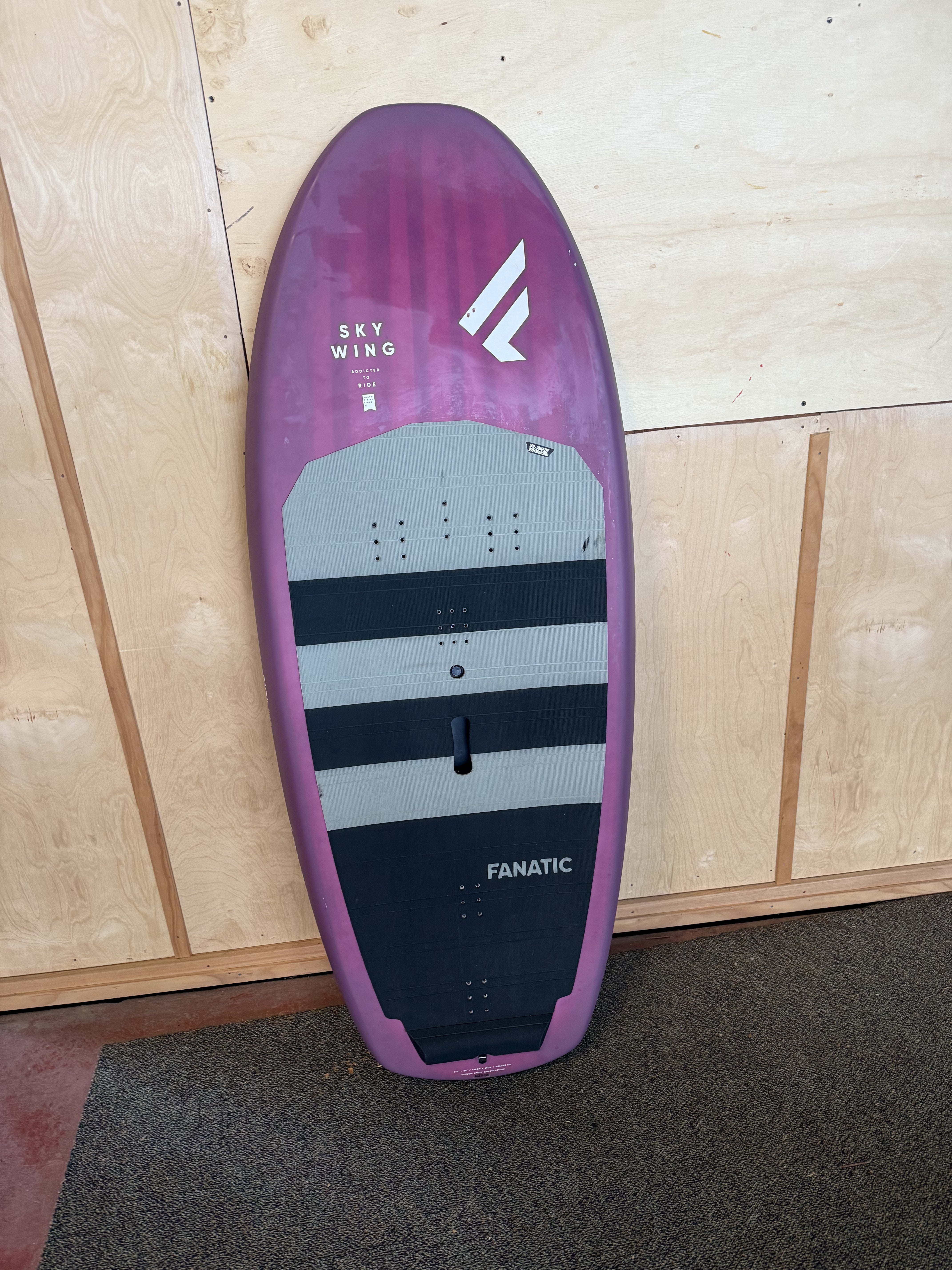 Demo/Used Fanatic Sky Wing 5'0" X 24" 75 Liters – 101 Surf Sports
